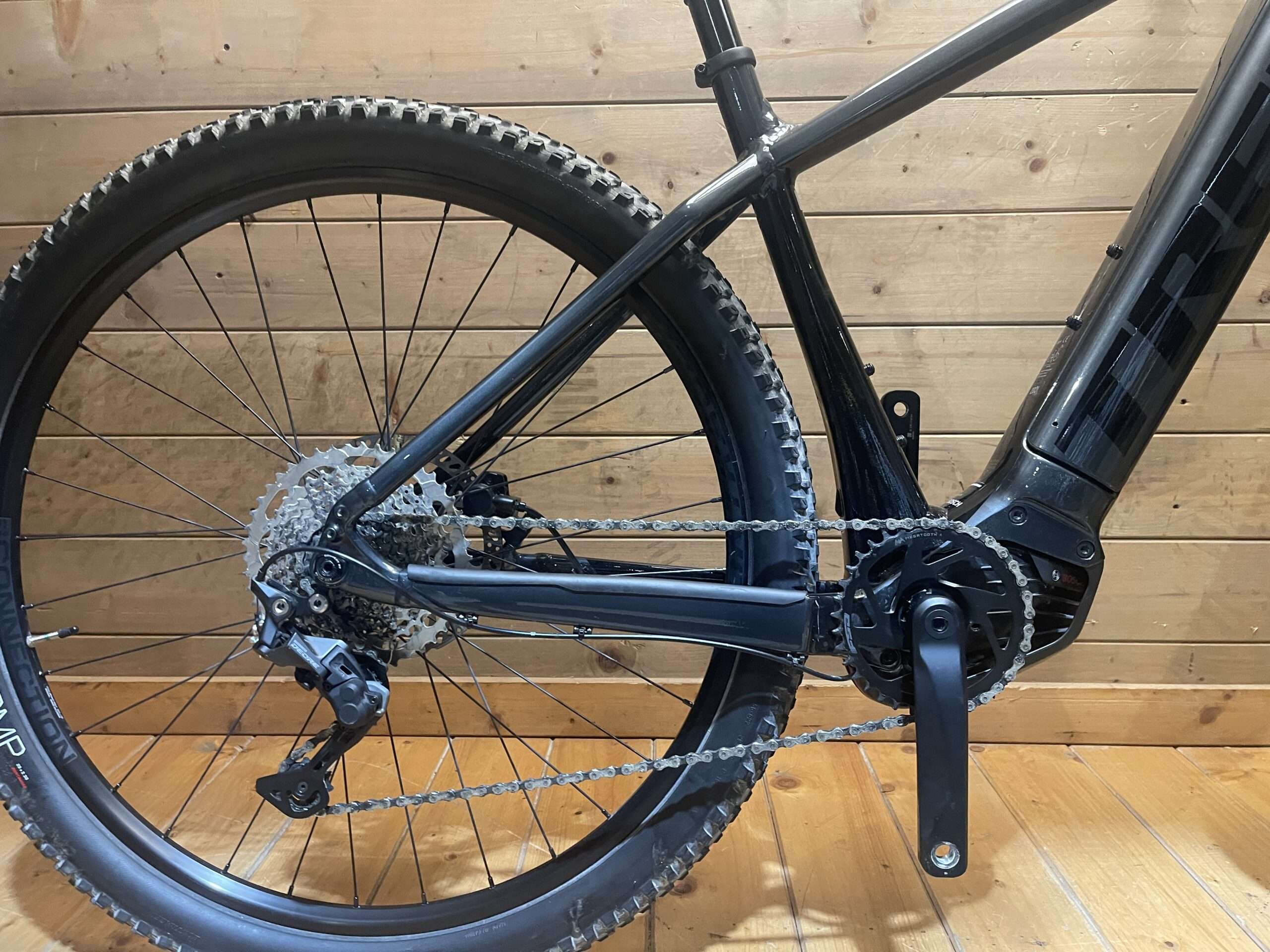 TREK Powerfly 4 625 WT 2022 L | Bike-Store